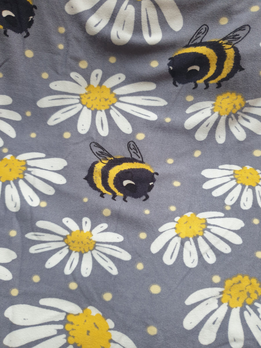 Lean Honey Bees Capri – Oh Hey, Sweet Legs